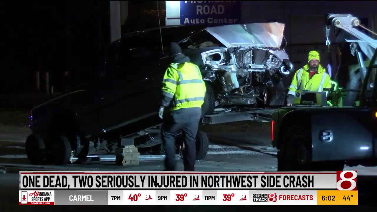 One dead, two seriously injured in northwest side crash One dead, two seriously injured in northwest side crash