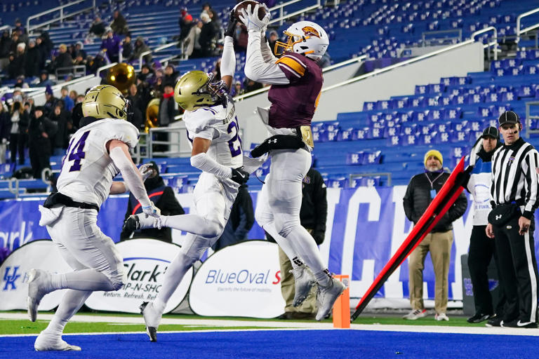 'The only place that they lost tonight was on the scoreboard.' Cooper's ...