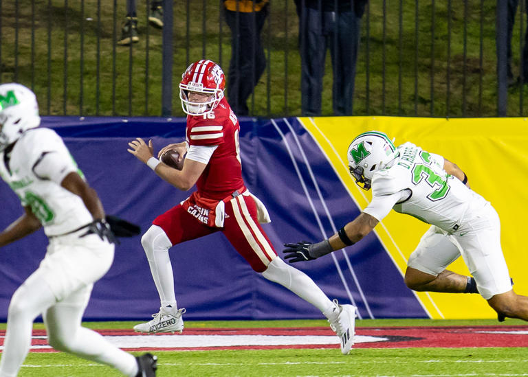 UL football positional previews: Who will be Cajuns starting quarterback?