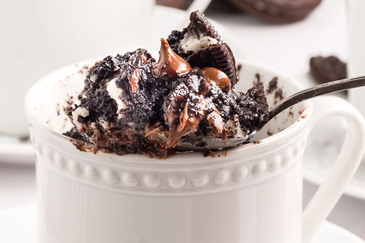 24 Easy Recipes with Oreo Cookies From Dips to Drinks and More