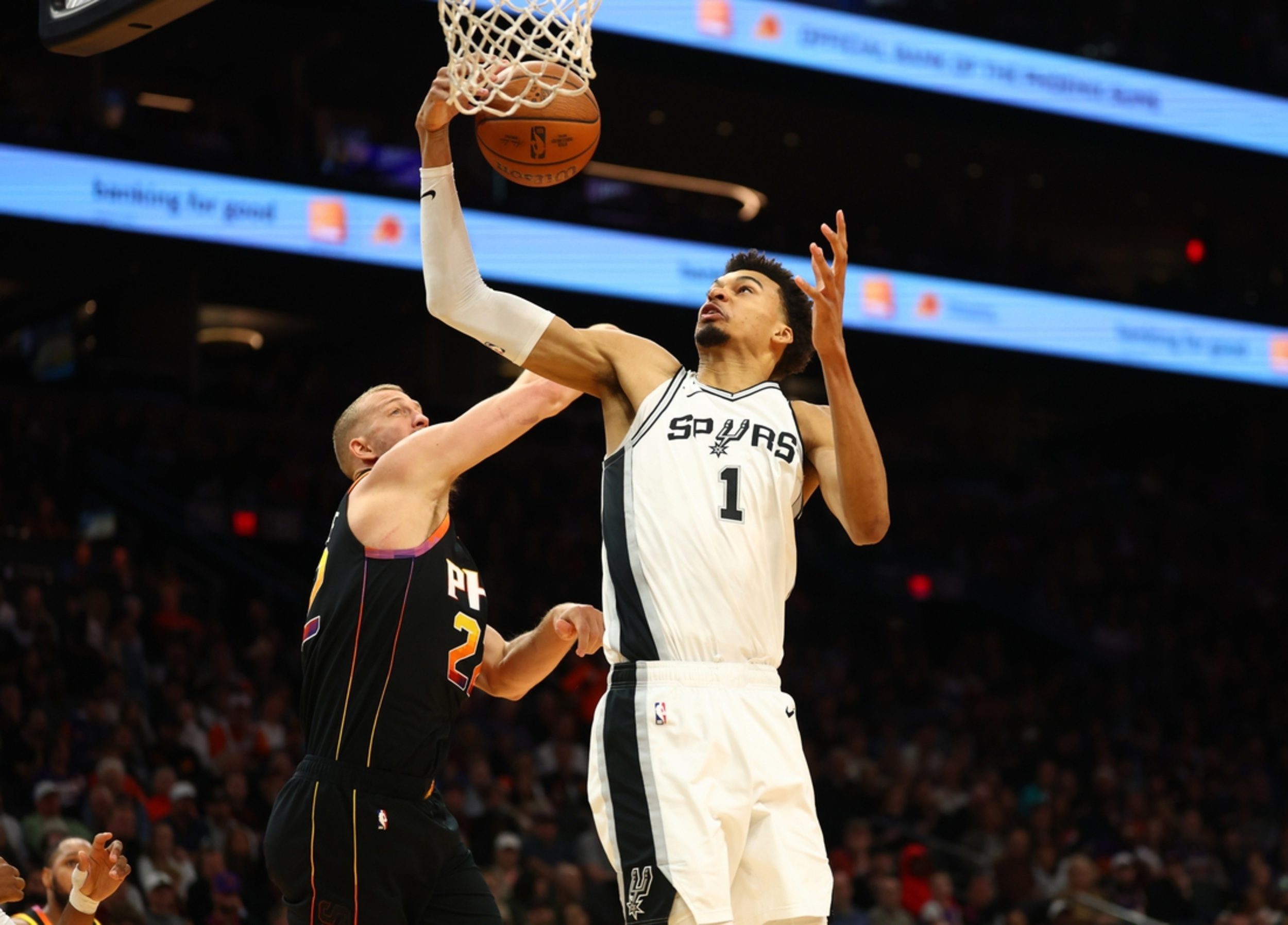 Spurs host hapless Pelicans, look to snap losing streak Spurs host hapless Pelicans, look to snap losing streak