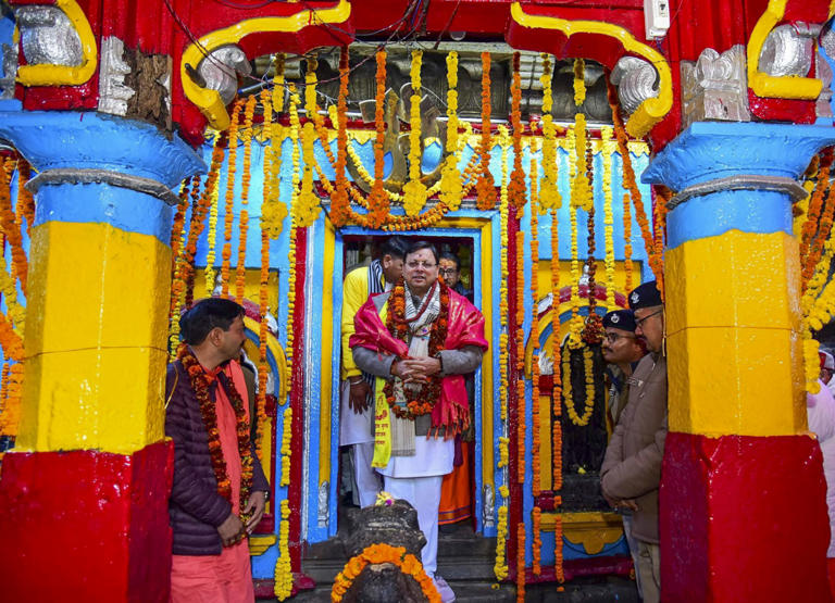 U'khand CM inaugurates Winter Char Dham Yatra U'khand CM inaugurates Winter Char Dham Yatra
