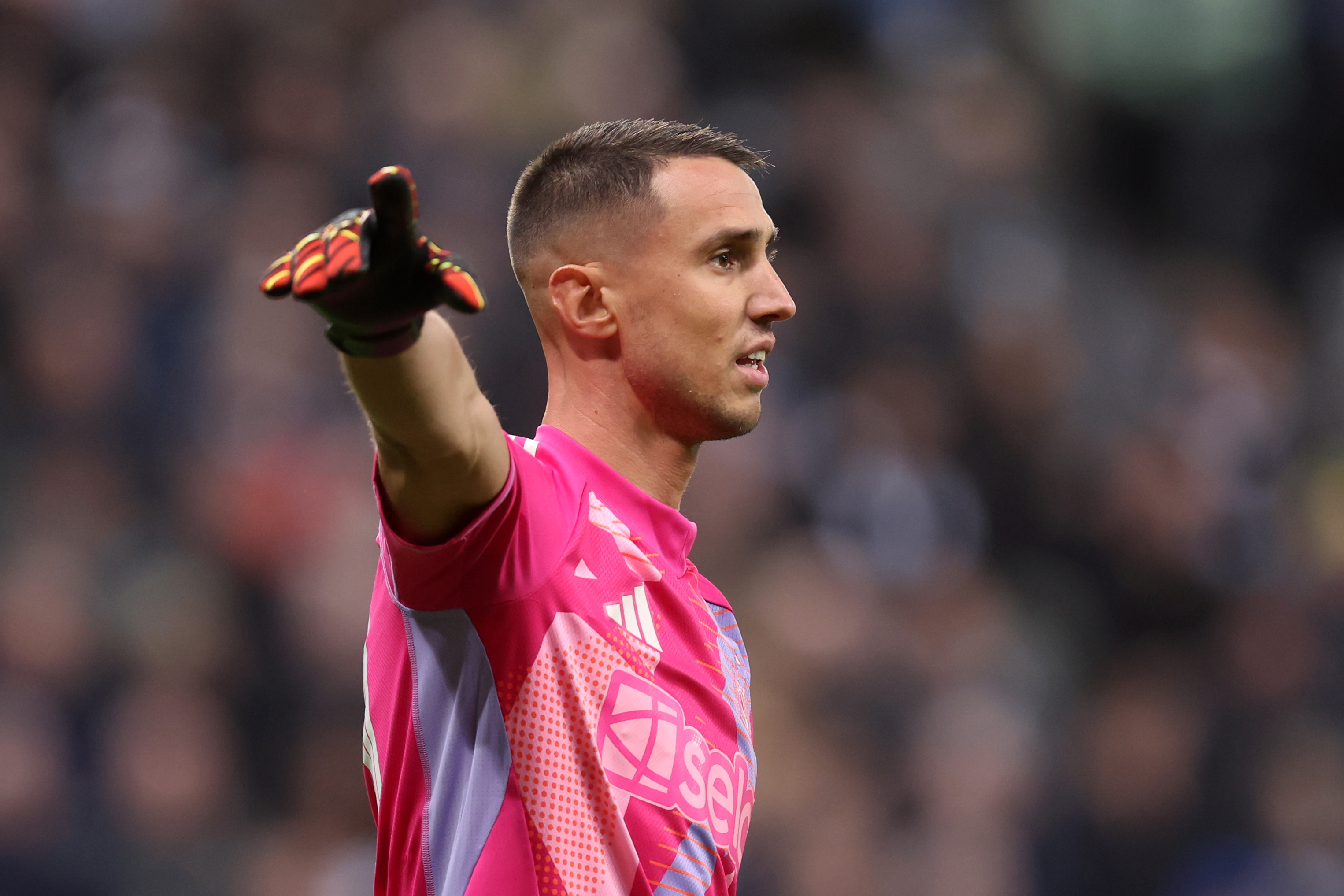 Newcastle United 58-word statement confirms latest summer exit as ...
