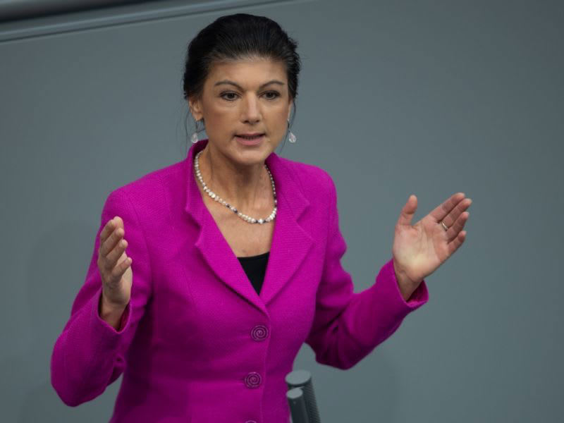 Sahra Wagenknecht: Wagenknecht fordert 120 Euro mehr Rente für alle Sahra Wagenknecht: Wagenknecht fordert 120 Euro mehr Rente für alle