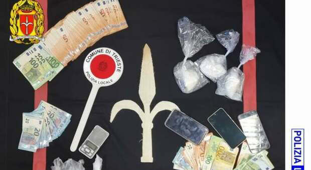 Spaccio di cocaina nella zona della movida: tre arresti Spaccio di cocaina nella zona della movida: tre arresti