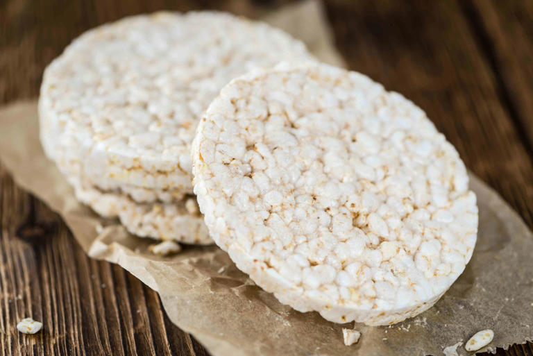 Are Rice Cakes Healthy? 5 Benefits