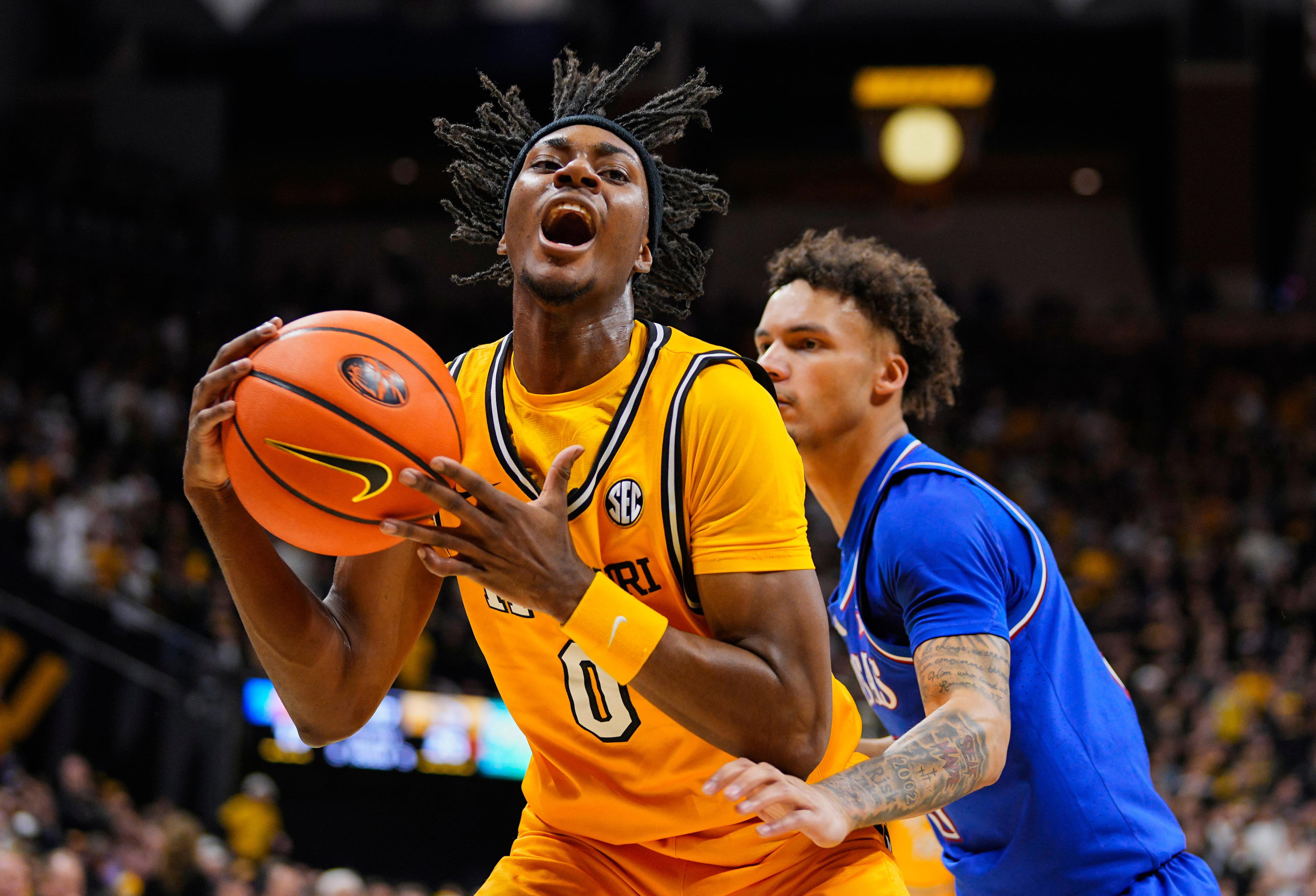 Border War date: Day announced for Missouri basketball vs Kansas in ...