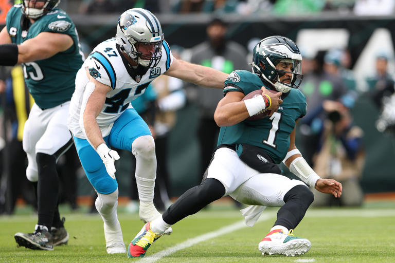 As Saquon Barkley sets 2 Eagles records, AJ Brown rips passing game in ...