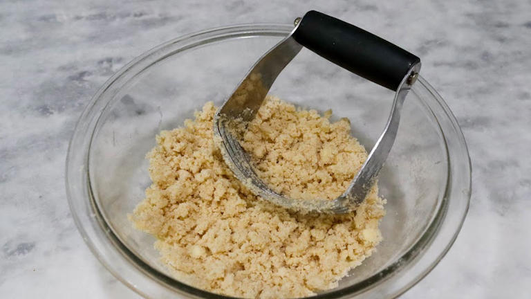 Polish Coffee Cake Is A Sweet Bread, Different Than An American Coffee ...