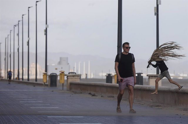 La Comunitat arranca la semana con rachas muy fuertes de viento en el ... La Comunitat arranca la semana con rachas muy fuertes de viento en el ...