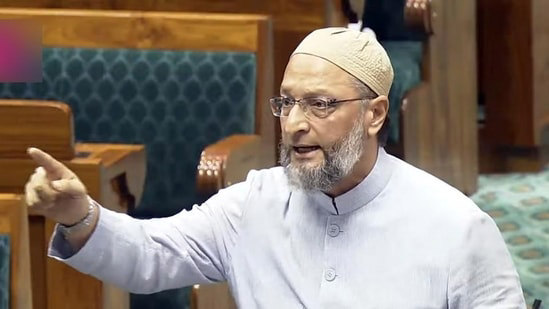 Asaduddin Owaisi slams Allahabad high court judge for attending VHP event Asaduddin Owaisi slams Allahabad high court judge for attending VHP event