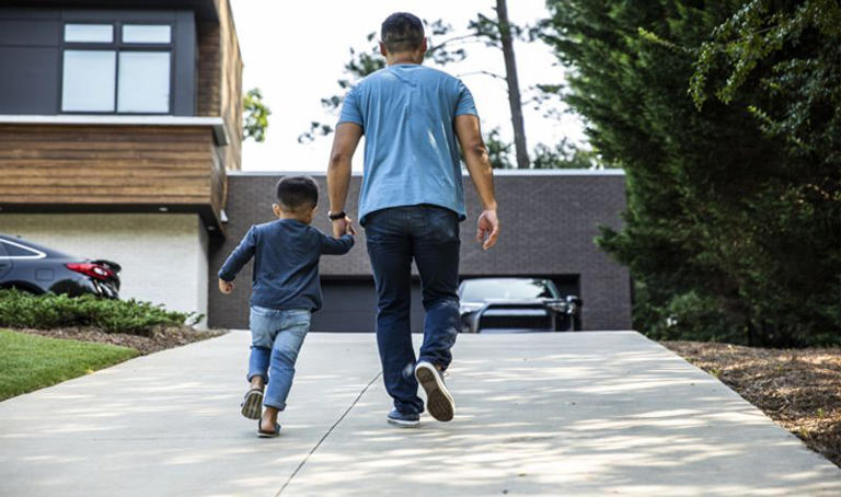 5 tips to raise self-reliant and confident children