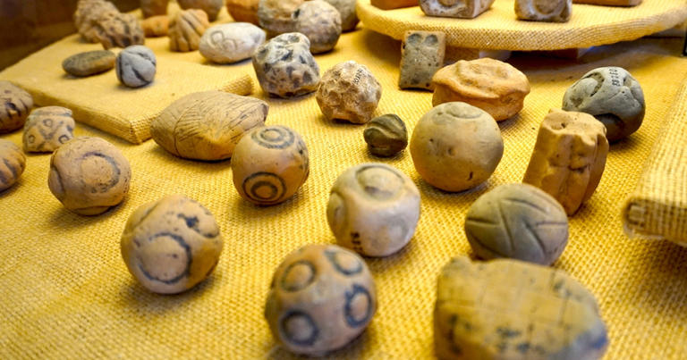 Archaeologists Made Strange Discovery Underneath 17th Century House ...