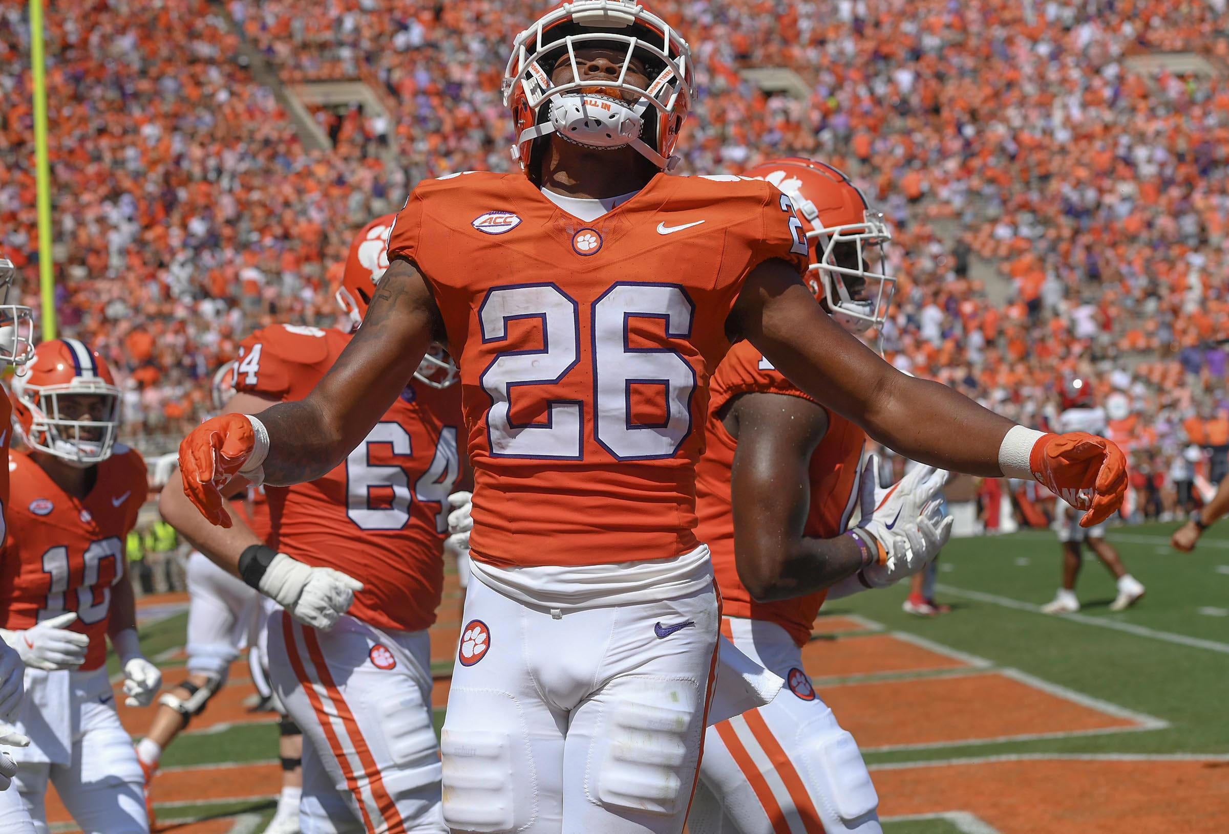 Dabo Swinney shares an injury update on freshman running back Jay Haynes Dabo Swinney shares an injury update on freshman running back Jay Haynes