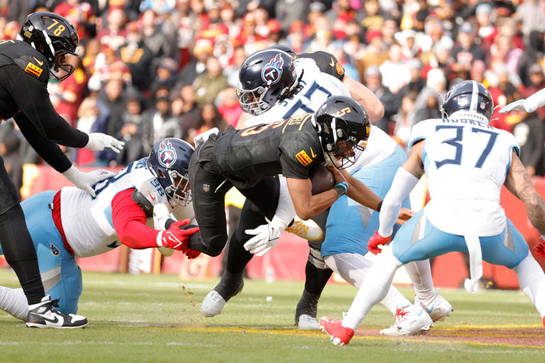 Titans-Colts Week 16: Offense, defense and special teams snap counts