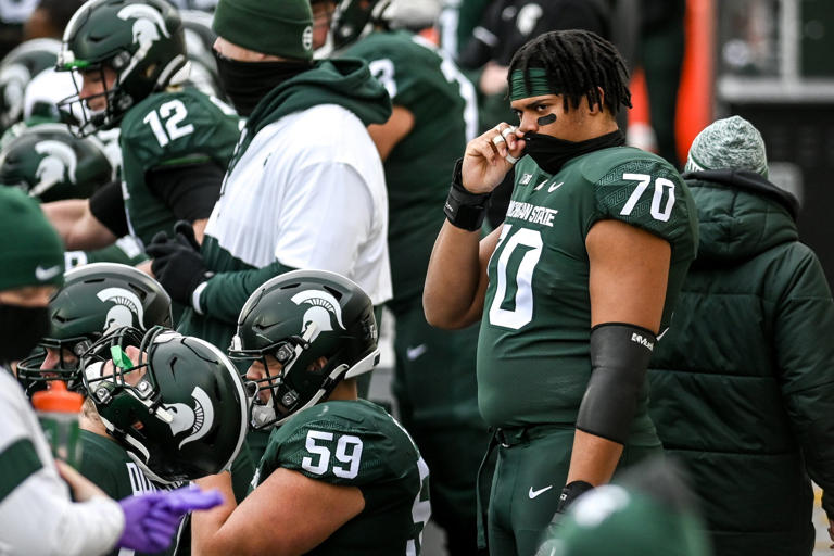 Oregon State OL transfer commits to Michigan State football