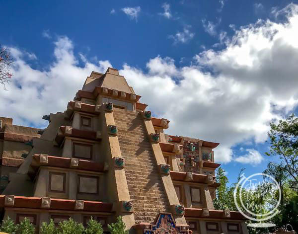 Eleven Countries in EPCOT - The World Showcase (Essential Guide)