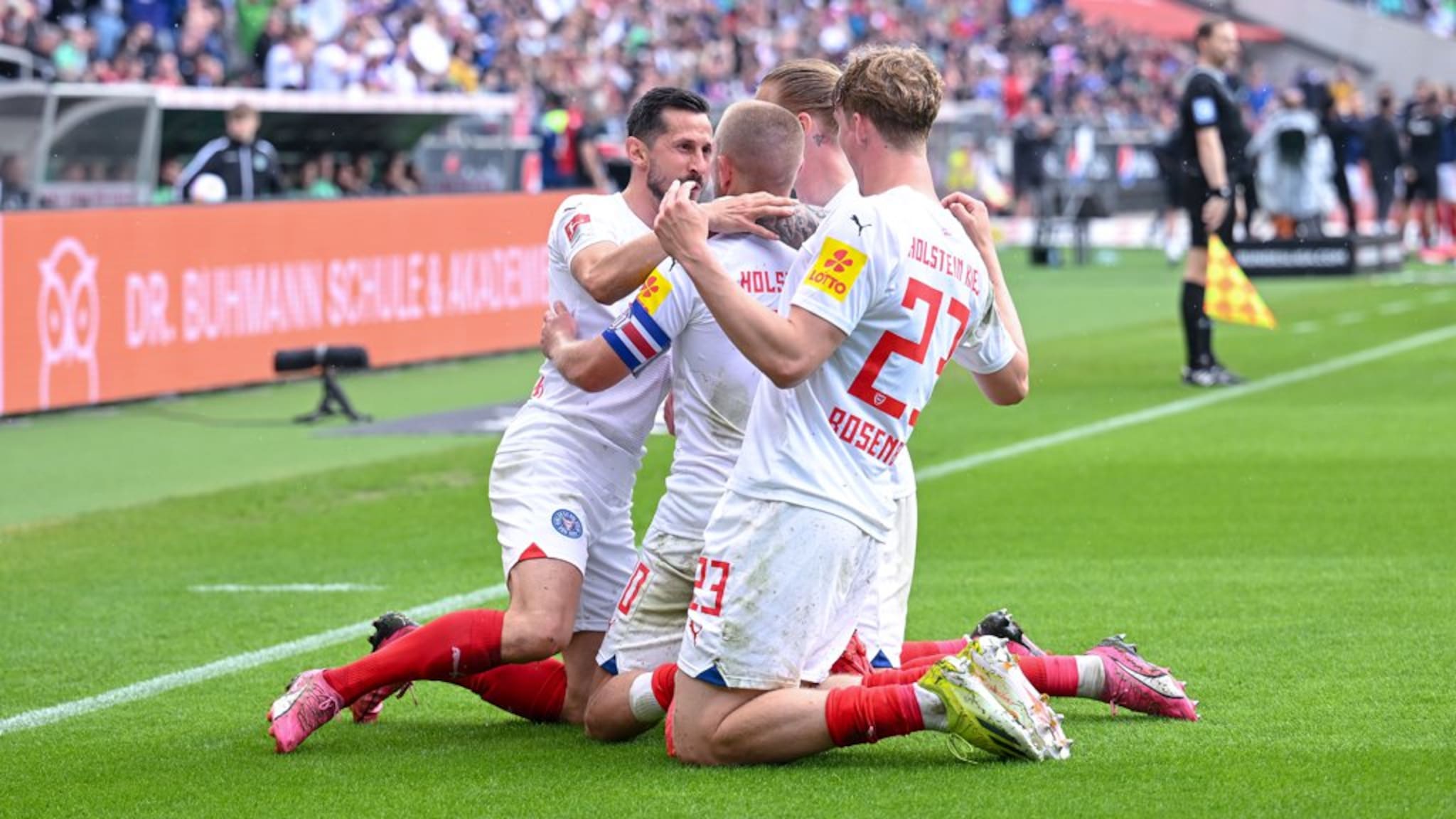 1. Bundesliga: Holstein Kiel Spielplan 24/25 - Termine, Tabelle, Kader