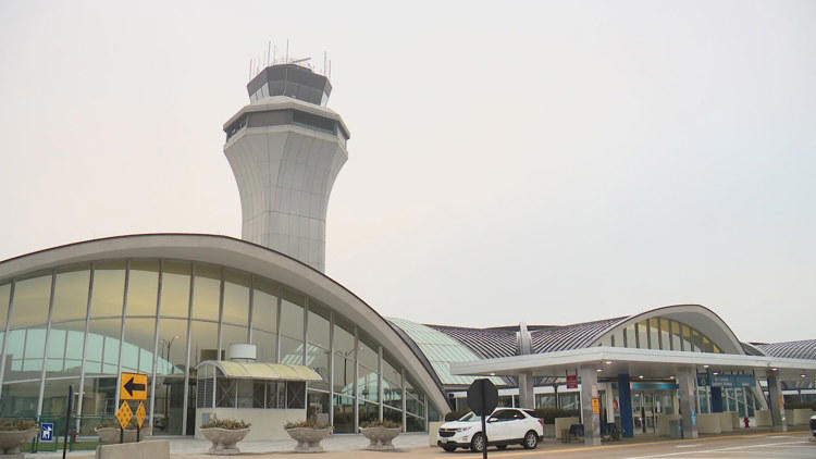 Mylar balloon caused power outage Sunday at Lambert Airport, Ameren says