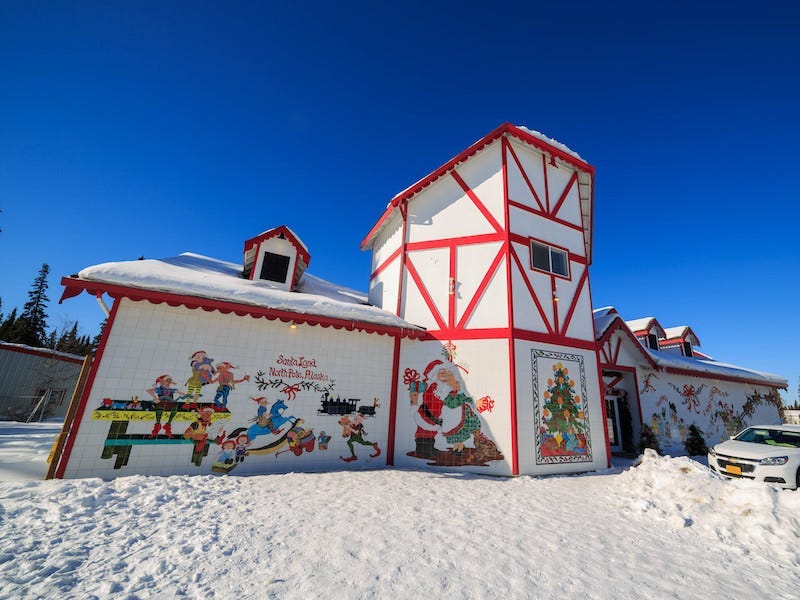 15 of the best Christmas towns in the USA