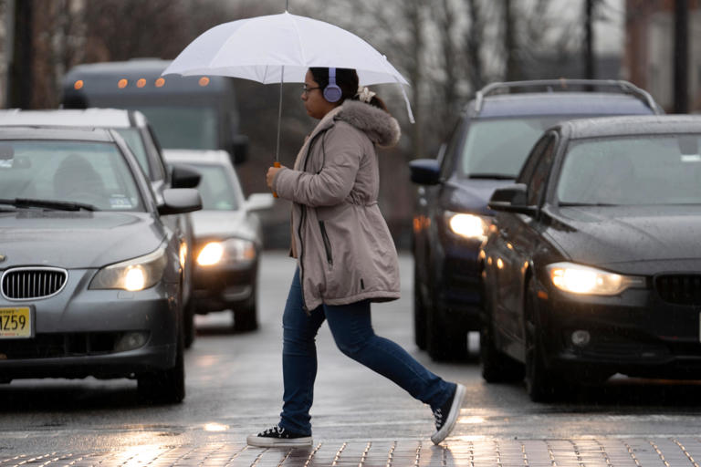 As storms pummel central US, New Jersey braces for high winds, rain ...