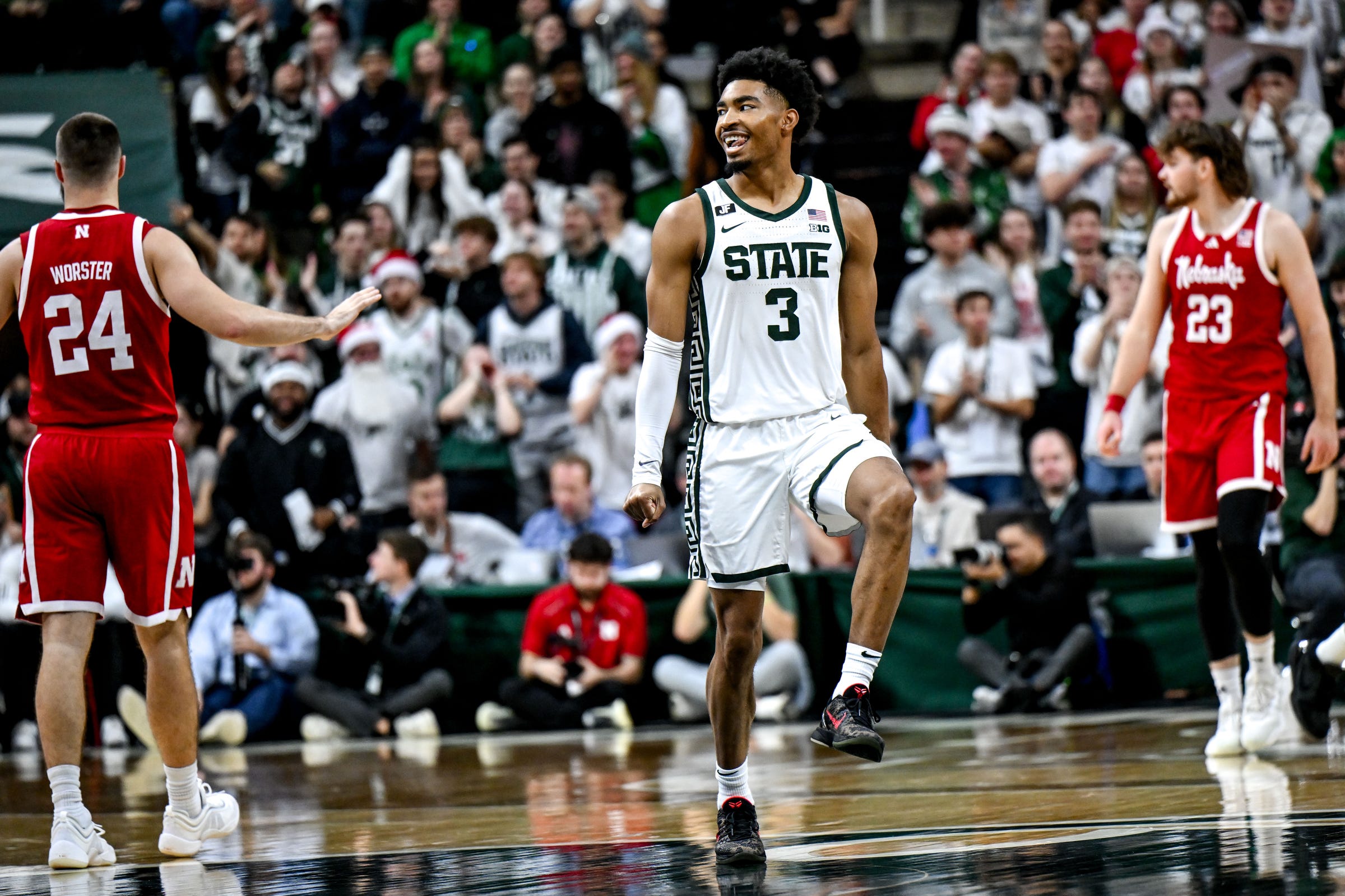 Coen Carr finds another gear as Michigan State basketball crushes ...