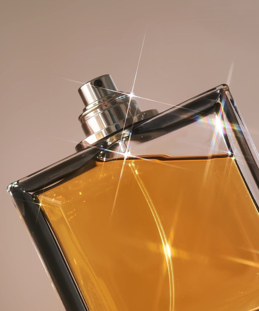 I Asked Perfume Experts To Help Me Find My “Signature Scent” & Learnt ...