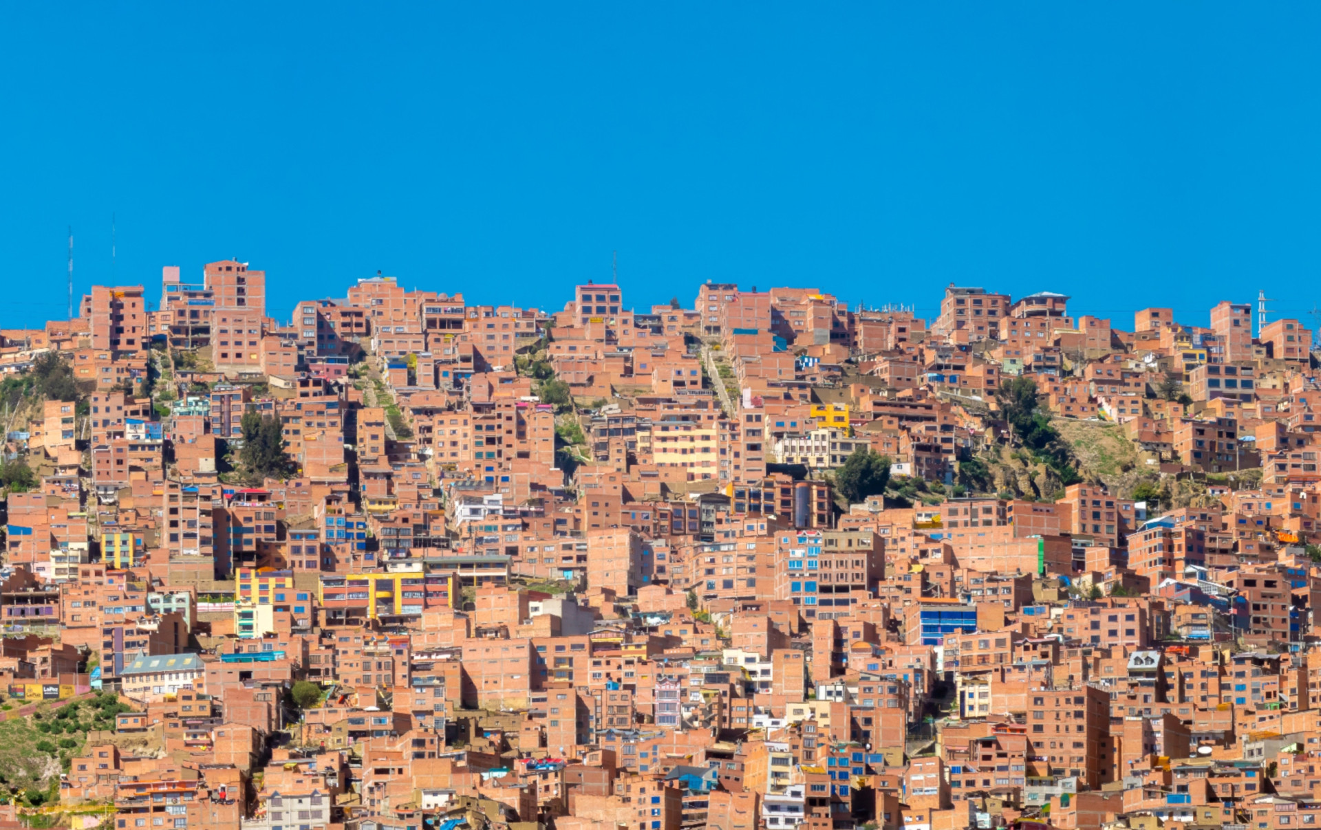 Exploring El Alto, the highest city in the world