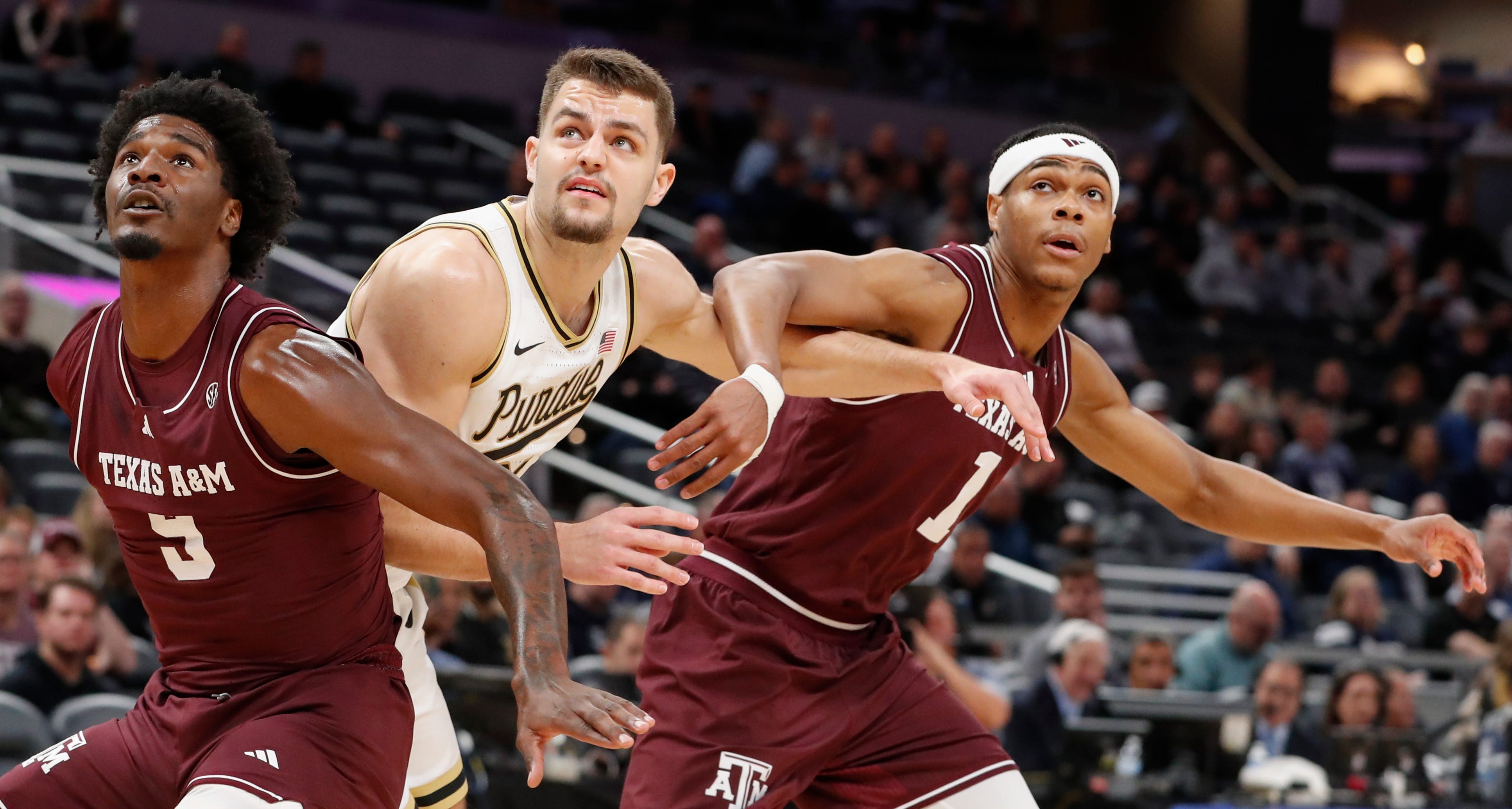 Texas A&M men's basketball team embracing being 'one of the oldest ...