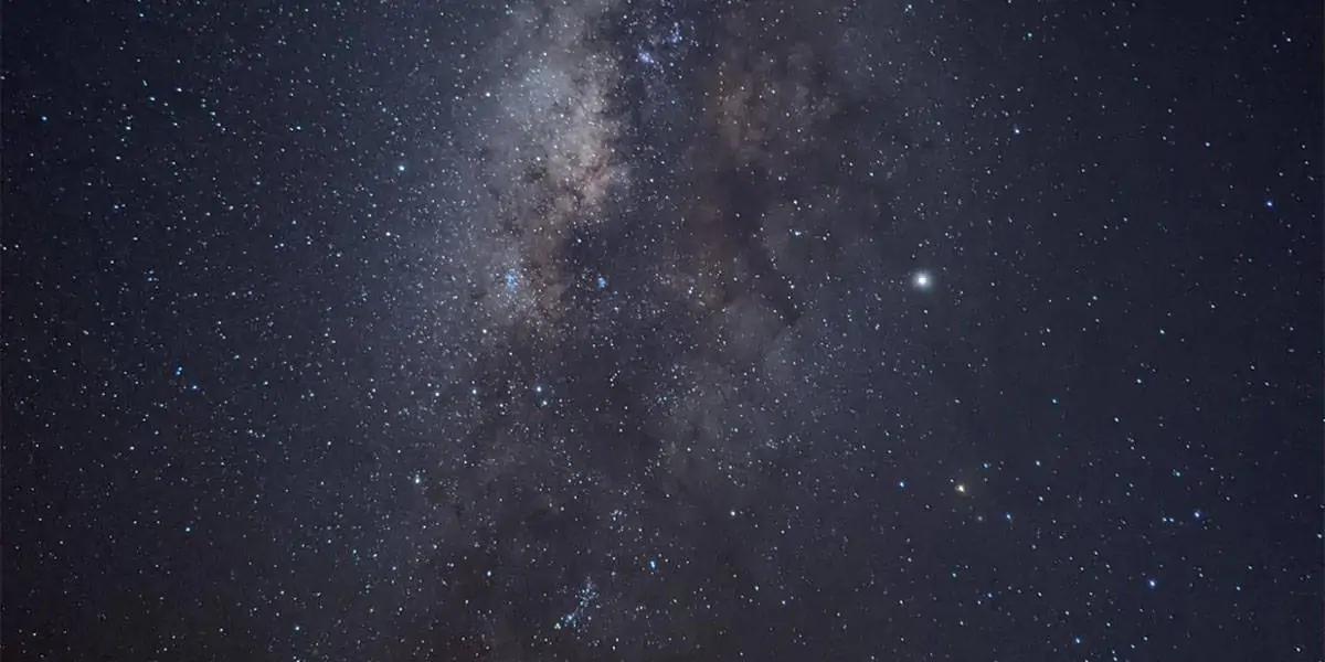 Olha para o céu e vais ver 100 estrelas cadentes por hora!
