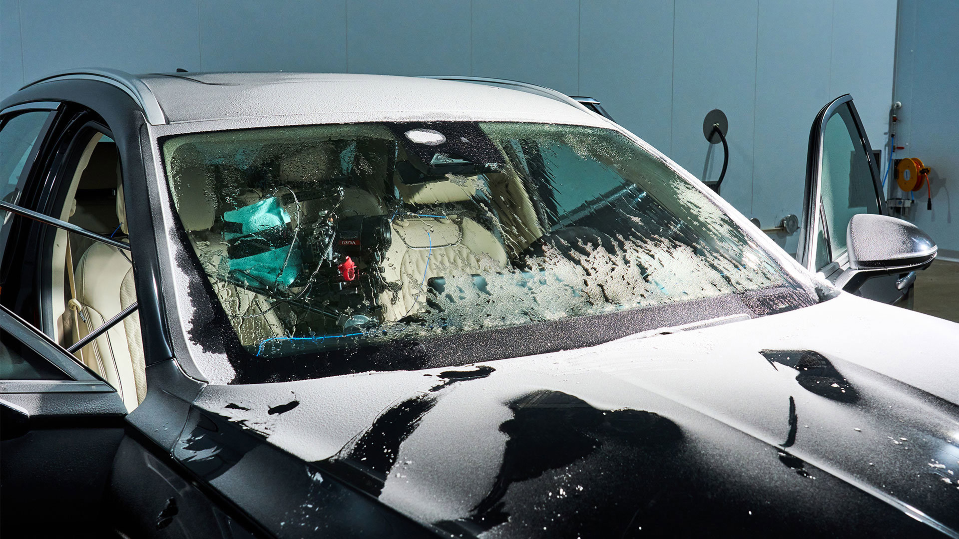 Hyundai’s new tech melts windscreen ice three times faster than ... Hyundai’s new tech melts windscreen ice three times faster than ...