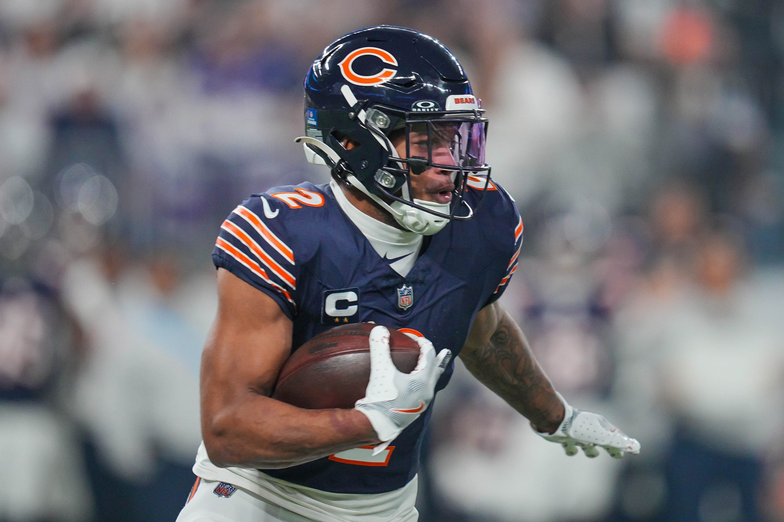Bears WR DJ Moore clarifies vacation comments