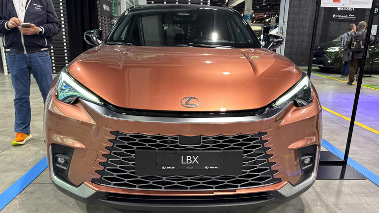 2025 Lexus LBX