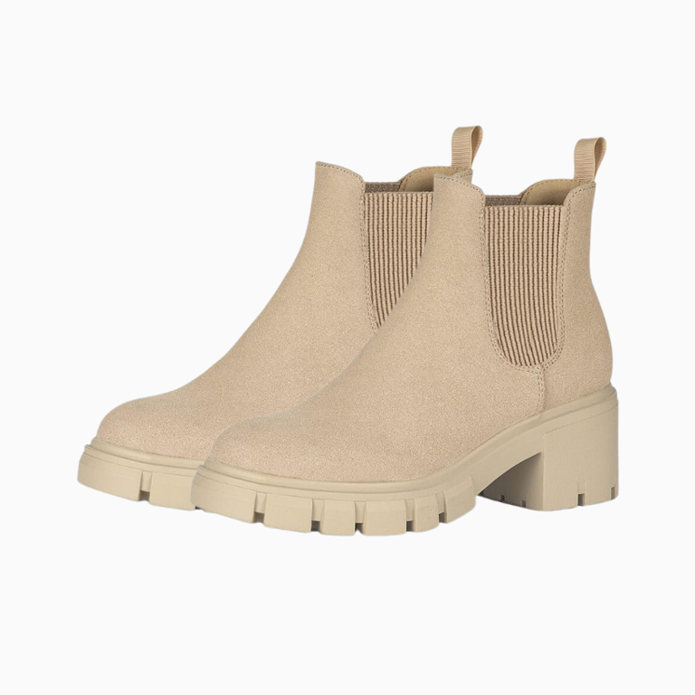 Keep Up With the Latest Fashion Trends With This One Easy Post