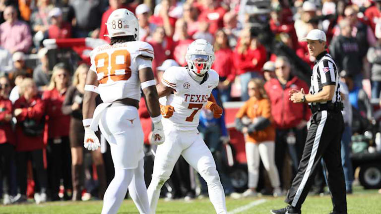 Texas Longhorns Stars Kelvin Banks and Jahdae Barron Named FWAA All ... Texas Longhorns Stars Kelvin Banks and Jahdae Barron Named FWAA All ...
