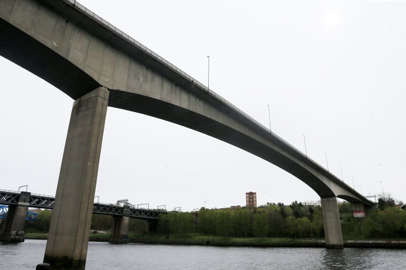 Government 'willing' to talk to councils over Redheugh Bridge crumbling ...