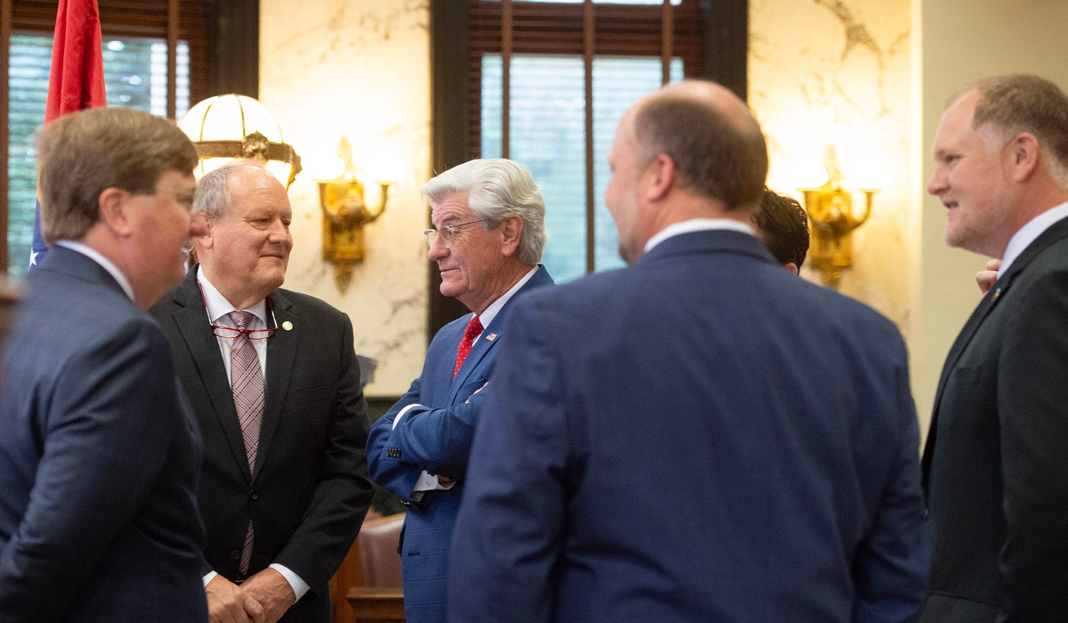 Former MS Gov. Phil Bryant appointed to Donald Trump's FEMA review ...