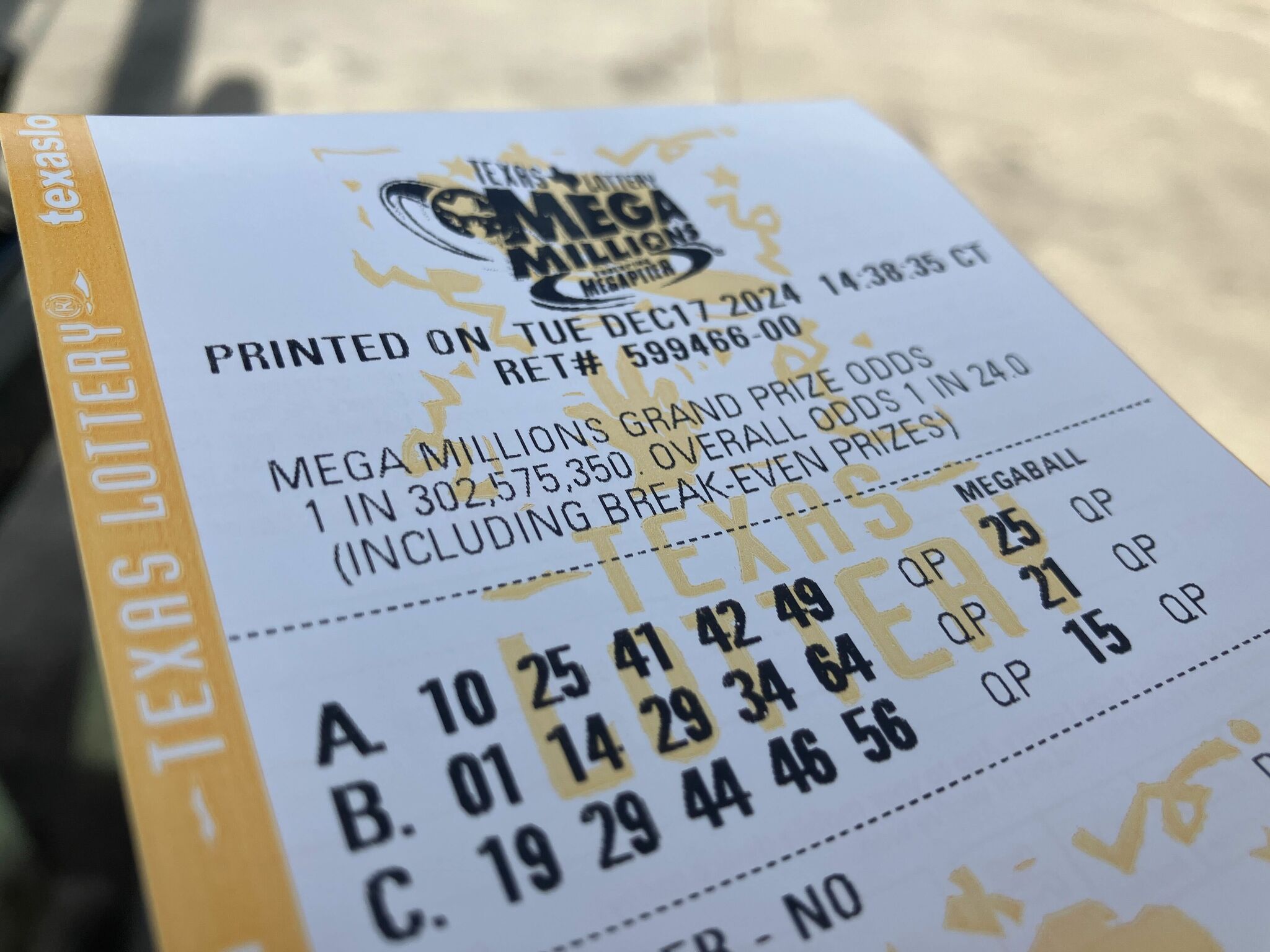 Mega Millions increases to $760 million, 8th largest in history