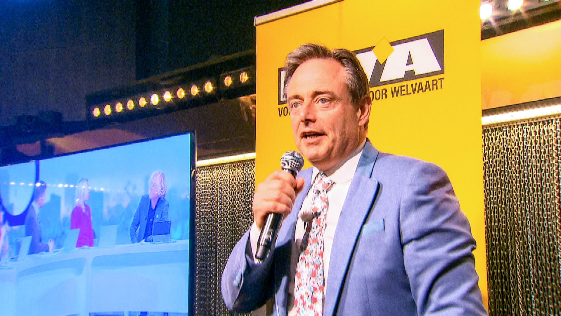Bart De Wever: "Die mensen kunnen ons niet meer redden"