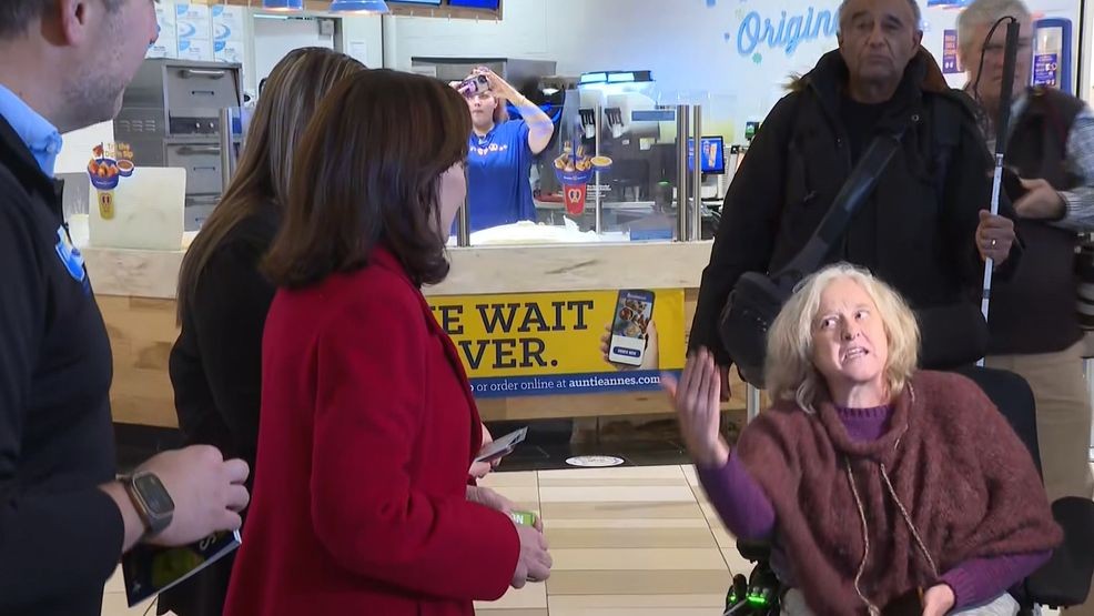 Hochul confronted over CDPAP overhaul during visit to Crossgates Mall