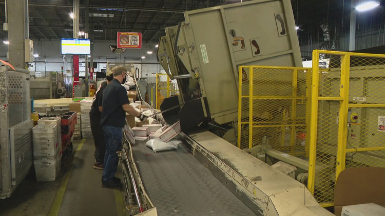 Frustration grows over package delays at Indianapolis USPS hub Frustration grows over package delays at Indianapolis USPS hub
