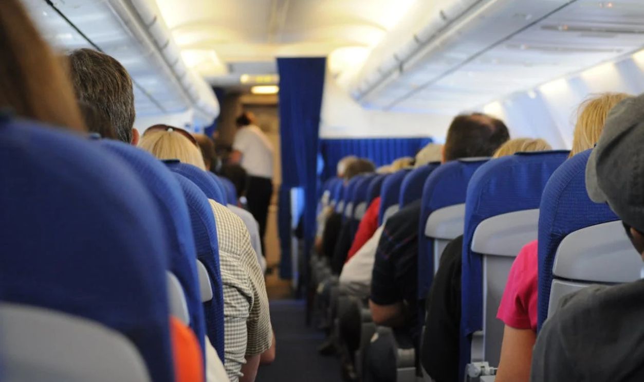 The unwritten rules of flying: How to win friends at 30,000 feet—or ...