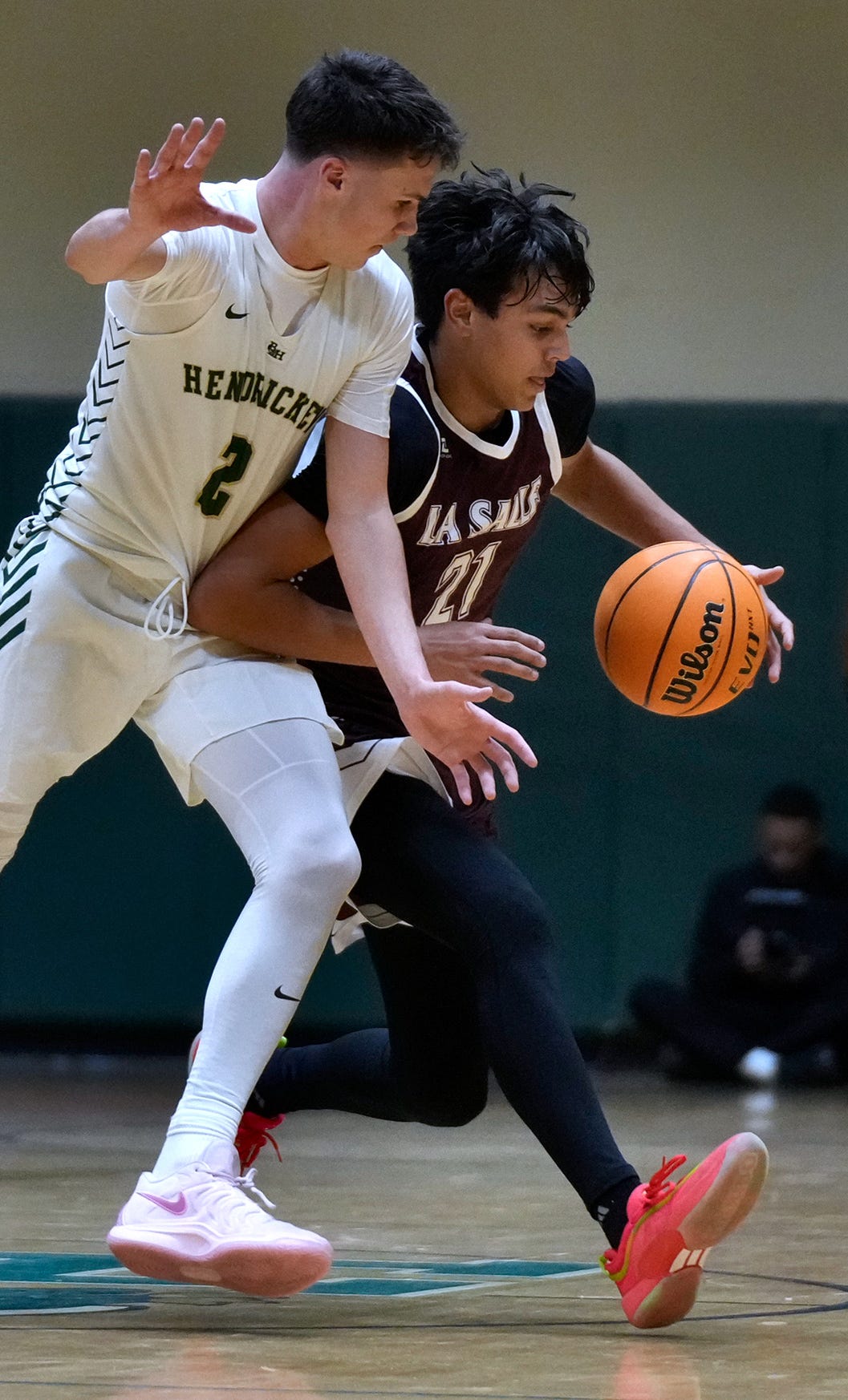 Dylan Lynch's steal helps Hendricken top Classical in Division I ...