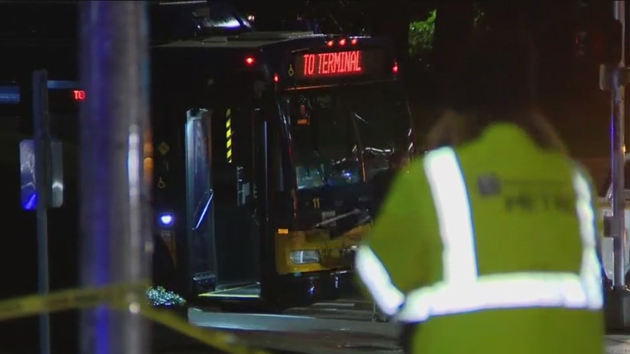 Bus driver stabbed, killed in Seattle's University District