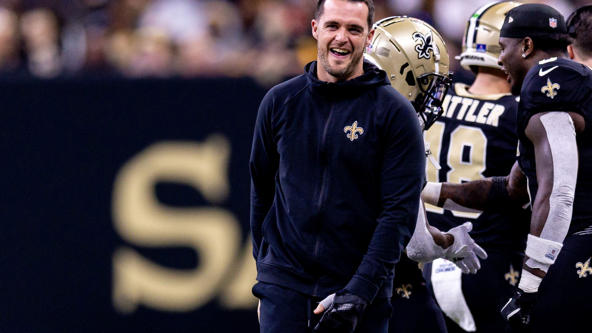 Fleur-de-Links, December 18: Derek Carr trying to get back on the field Fleur-de-Links, December 18: Derek Carr trying to get back on the field