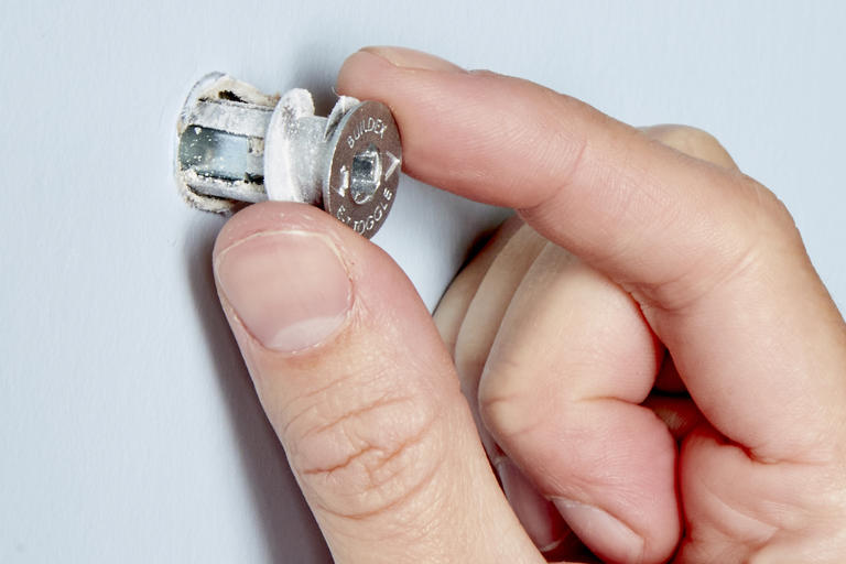 How to Remove Drywall Anchors