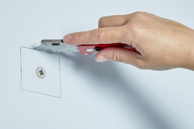 How to Remove Drywall Anchors