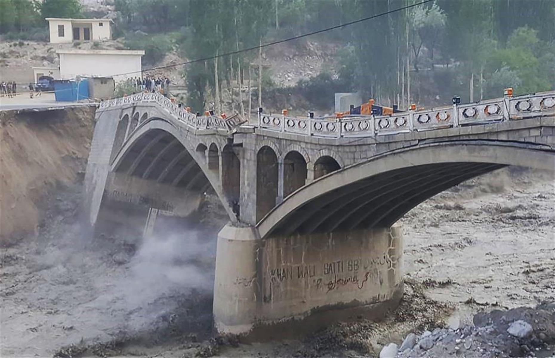 Before and after: 16 inspiring communities that survived natural disasters