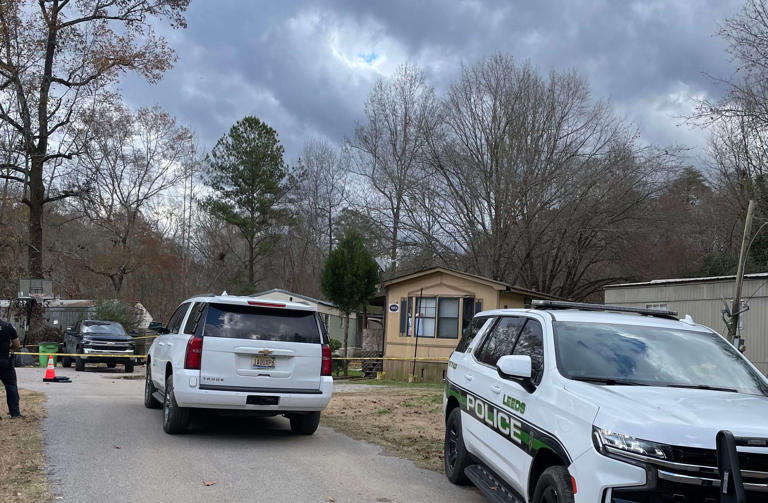 Man killed, woman critically injured in shooting at Leeds mobile home park Man killed, woman critically injured in shooting at Leeds mobile home park