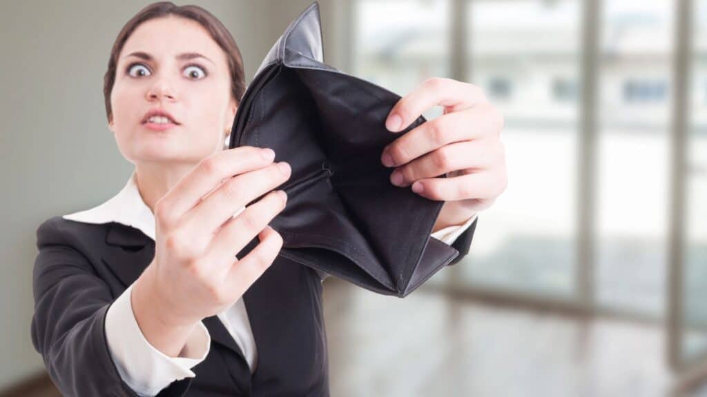 10 Spending Traps That Keep You From Reaching Financial Freedom